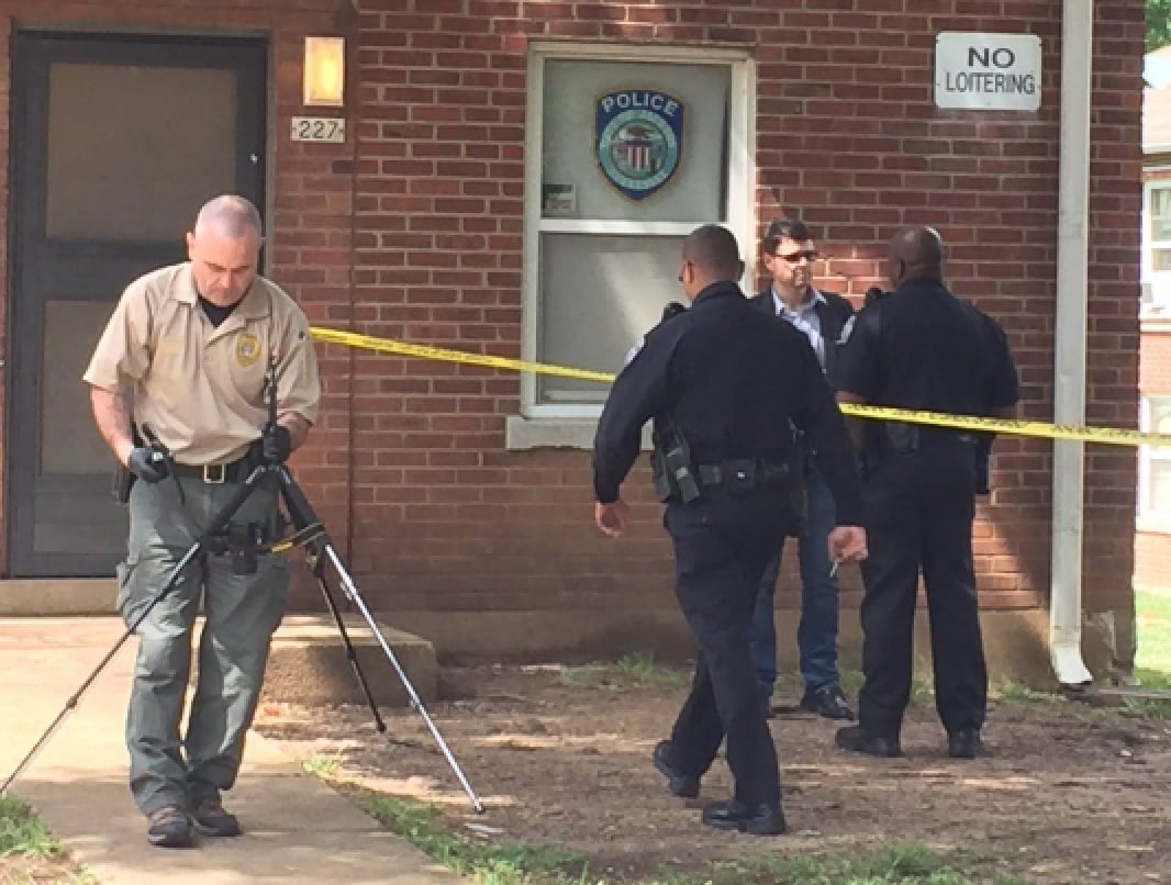 1 injured in midtown Jackson shooting; suspect at large - WBBJ TV