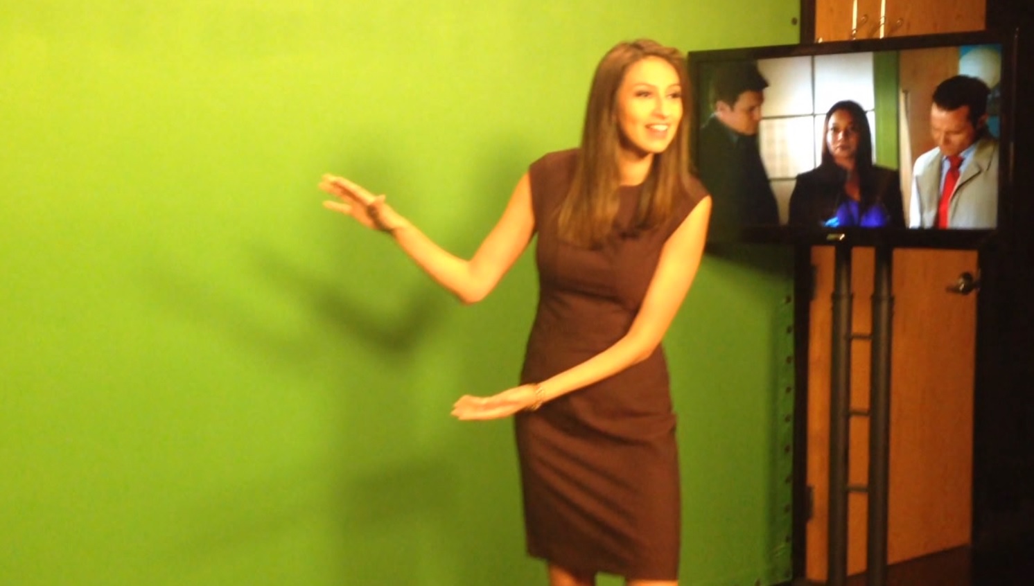 WBBJ crew takes 'Mannequin Challenge' - WBBJ TV