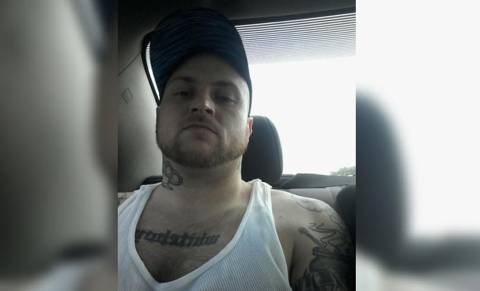 Crockett County Sheriff Says Manhunt Suspect Found Shirtless In Woods