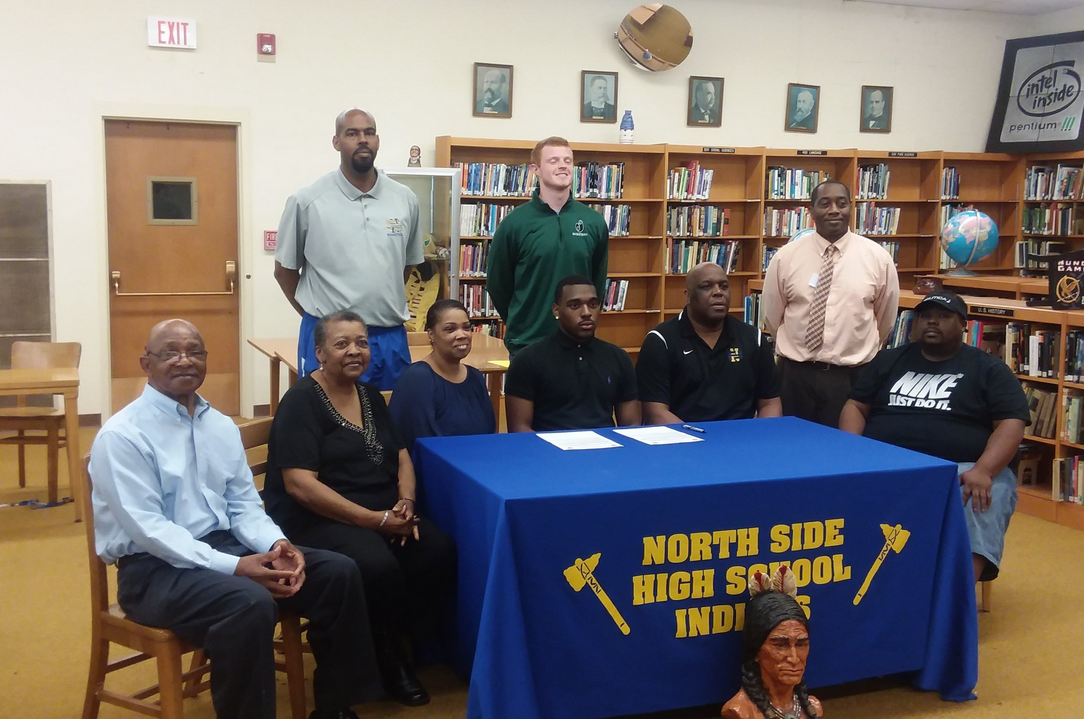 Jerry Robertson Jr. signs with Jackson State CC - WBBJ TV