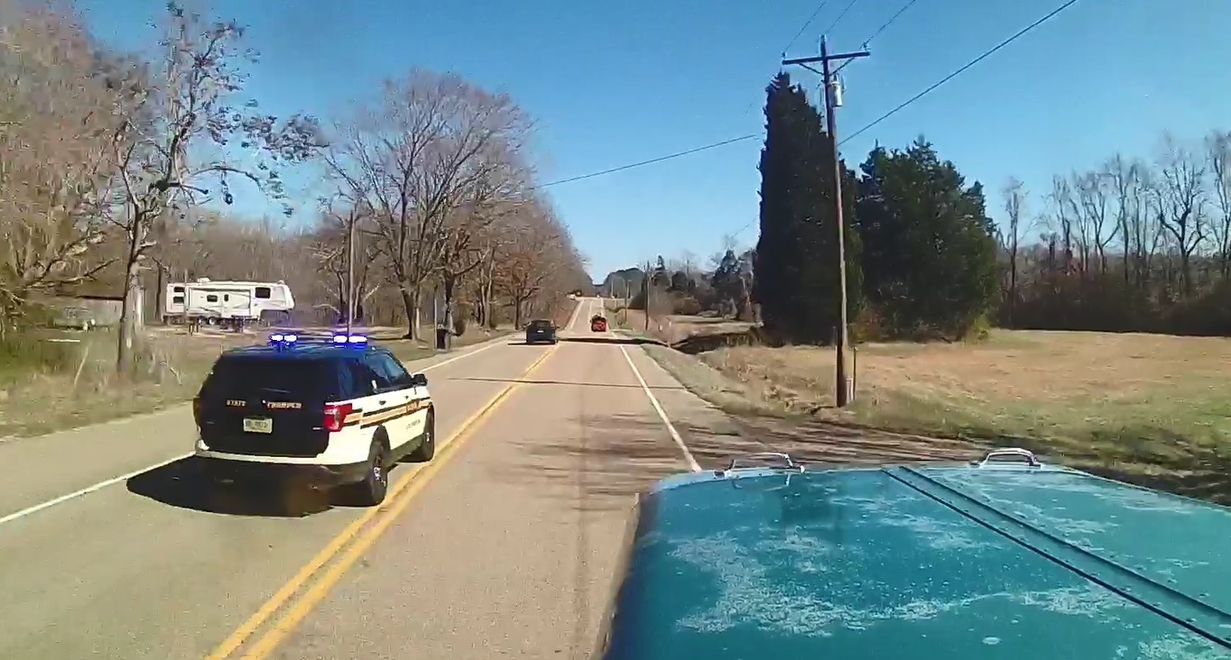 High-speed chase ends with crash in Carroll County - WBBJ TV