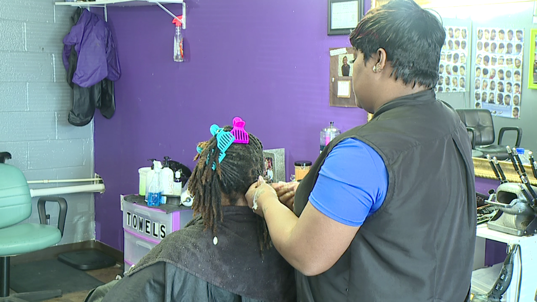 Proposed TN law would lessen training time for natural hair care - WBBJ TV