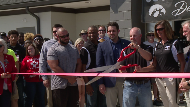 South Side High School celebrates grand opening of new stadium - WBBJ TV