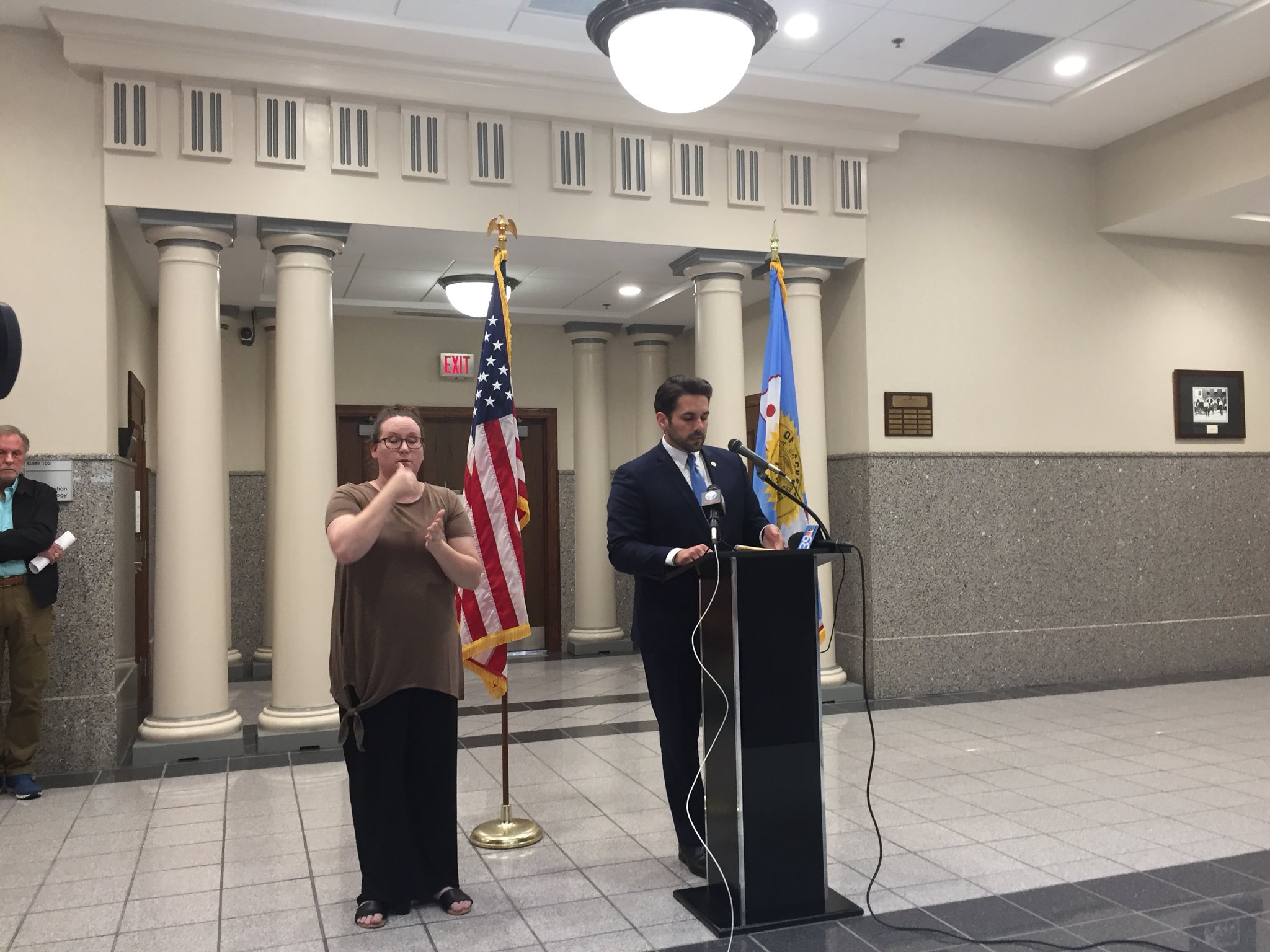 Scott Conger Shelter at home - WBBJ TV