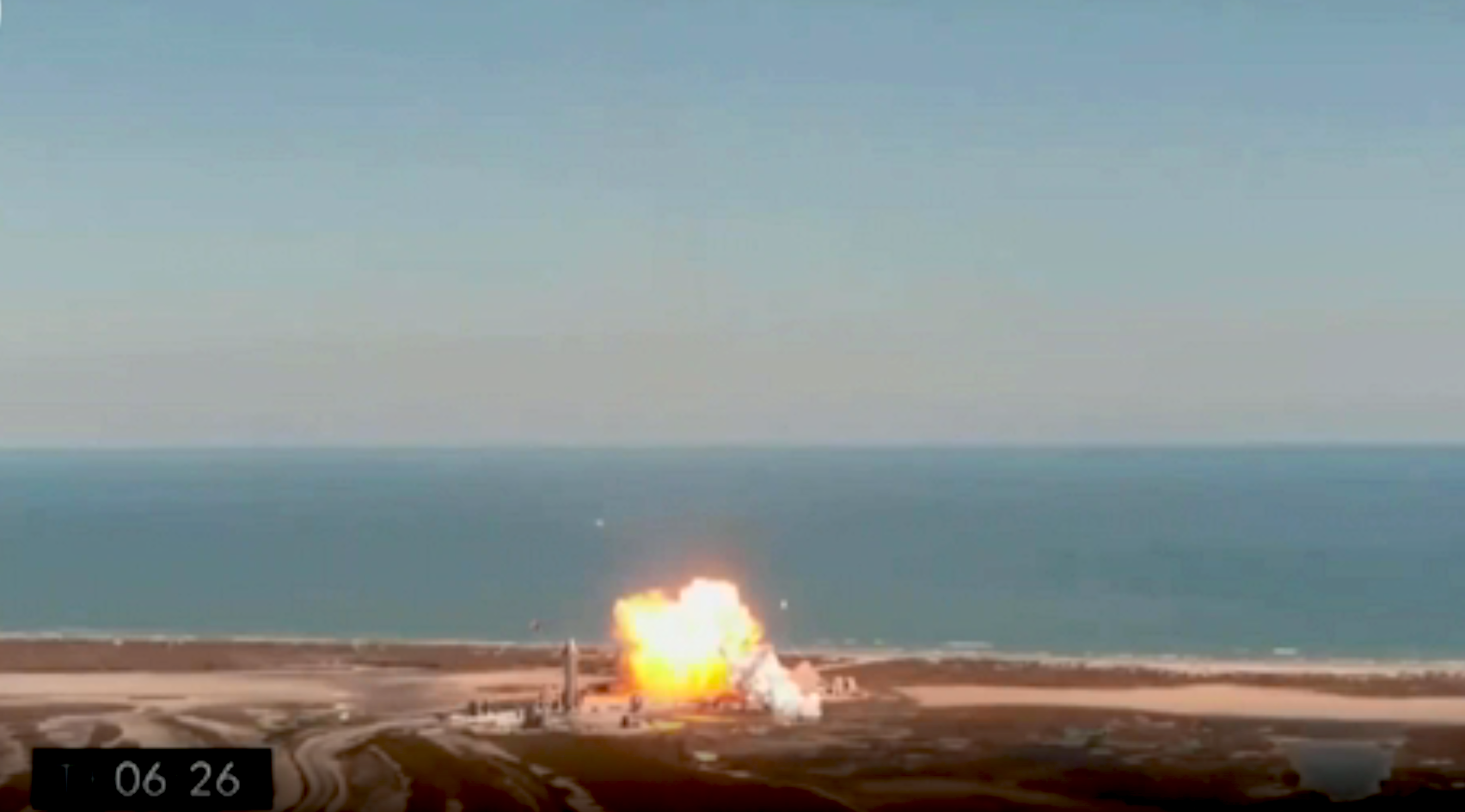SpaceX test flight explodes on landing - WBBJ TV