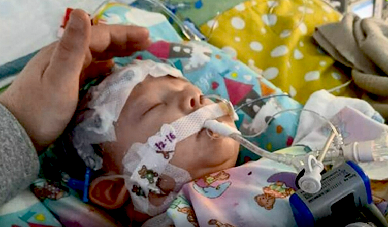 Mother saves life of 7-week-old baby having a heart attack - WBBJ TV