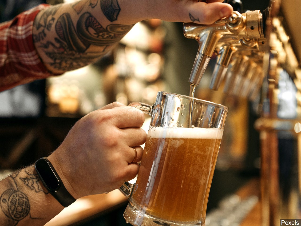 Free beer, other new incentives for Biden's 'vaccine sprint' - WBBJ TV