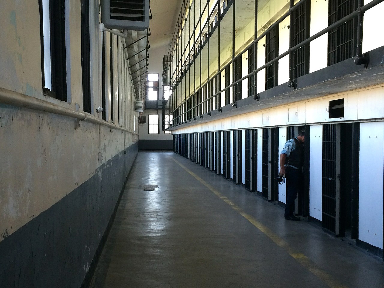 Suicide hotline announced for Tennessee prisons - WBBJ TV