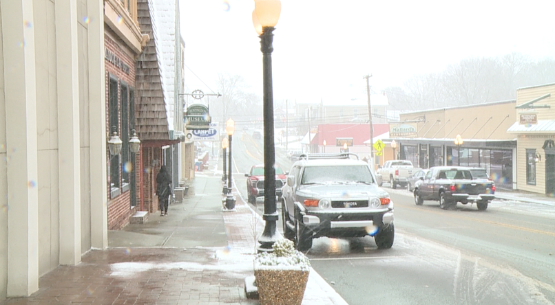 Huntingdon residents brave the winter weather - WBBJ TV