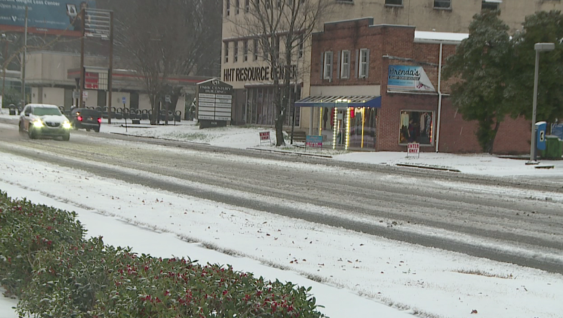 Winter weather creates slick roads in Jackson - WBBJ TV
