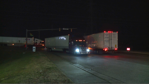 Truck Convoy Part Of Nationwide Protest Stops In Jackson Wbbj Tv
