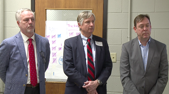 Officials get update on Blue Oval City - WBBJ TV