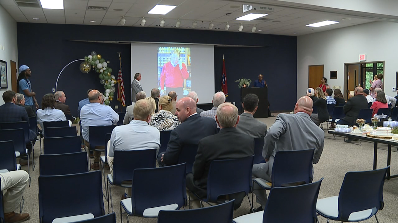 Surprise retirement party held for Madison County Mayor Jimmy Harris ...