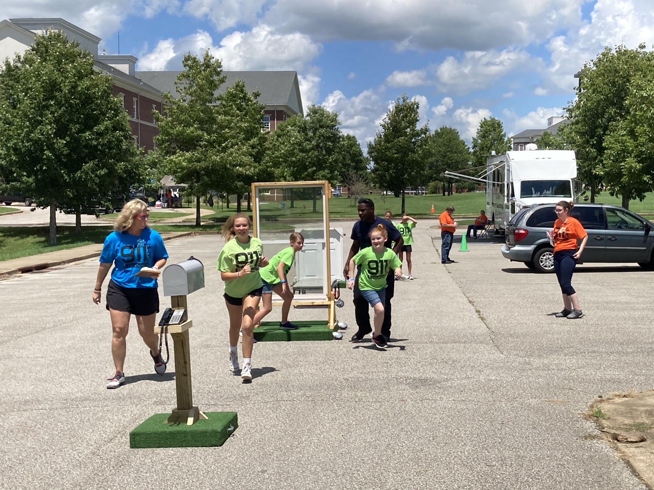 Kids learn first aid, emergency skills at first annual 911 Camp - WBBJ TV