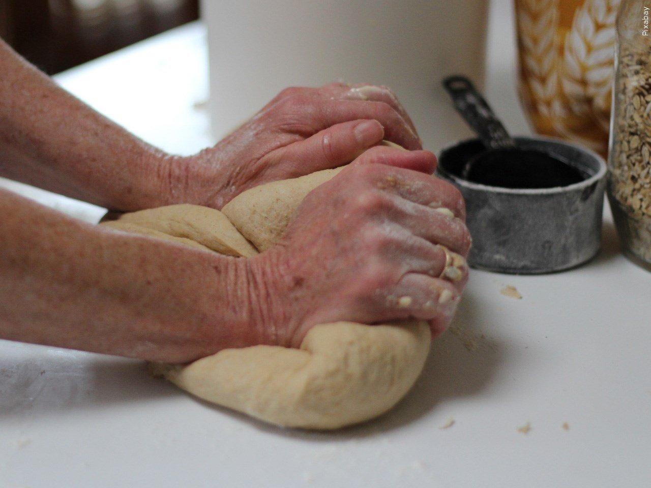 California baker creates life-sized Han Solo out of bread - WBBJ TV