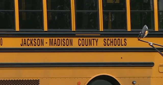New app allows JMCSS families to track child's bus route - WBBJ TV