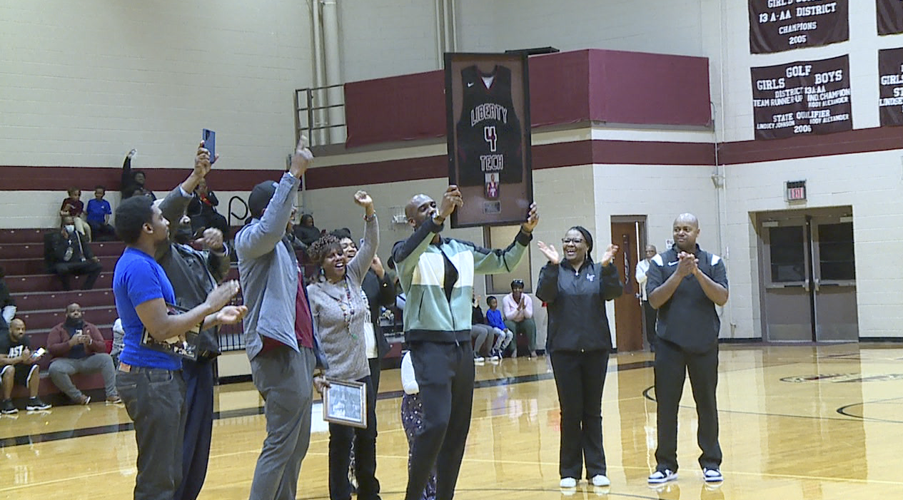 TJ Hart signs with Bethel and Tarius Johnson gets his jersey retired ...