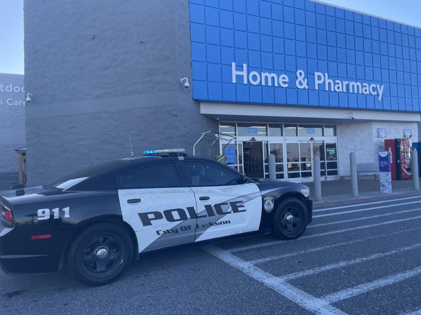 Police: Employee injured in Walmart stabbing, suspect in custody - WBBJ TV Police: Employee injured in Walmart stabbing, suspect in custody - WBBJ TV