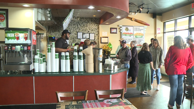 Wingstop reopens in Jackson - WBBJ TV