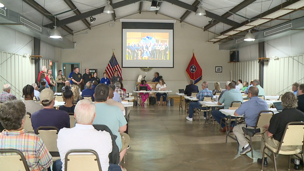 First responders earns 'Star Life Award' - WBBJ TV