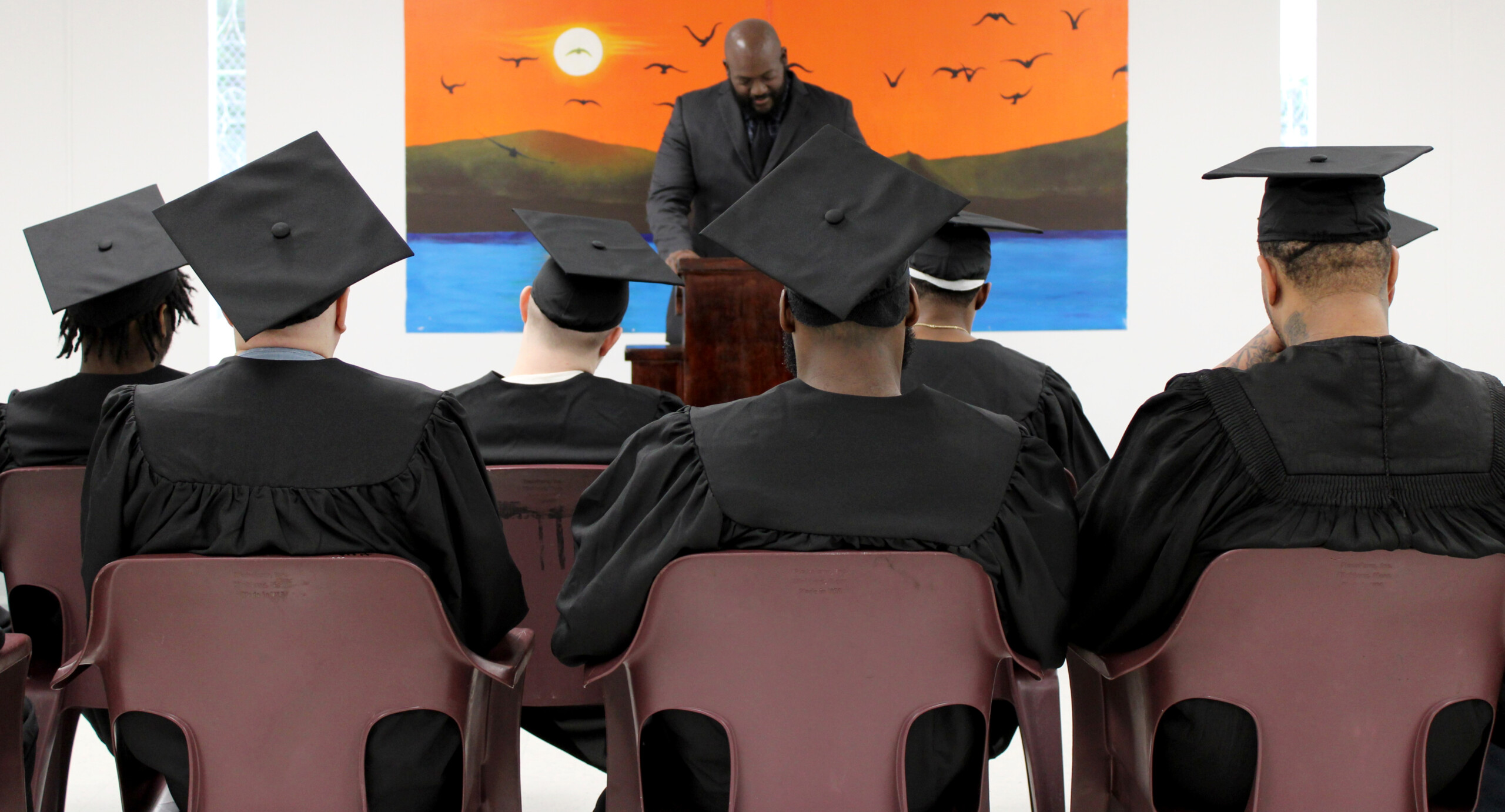 13 student-inmates honored during graduation - WBBJ TV