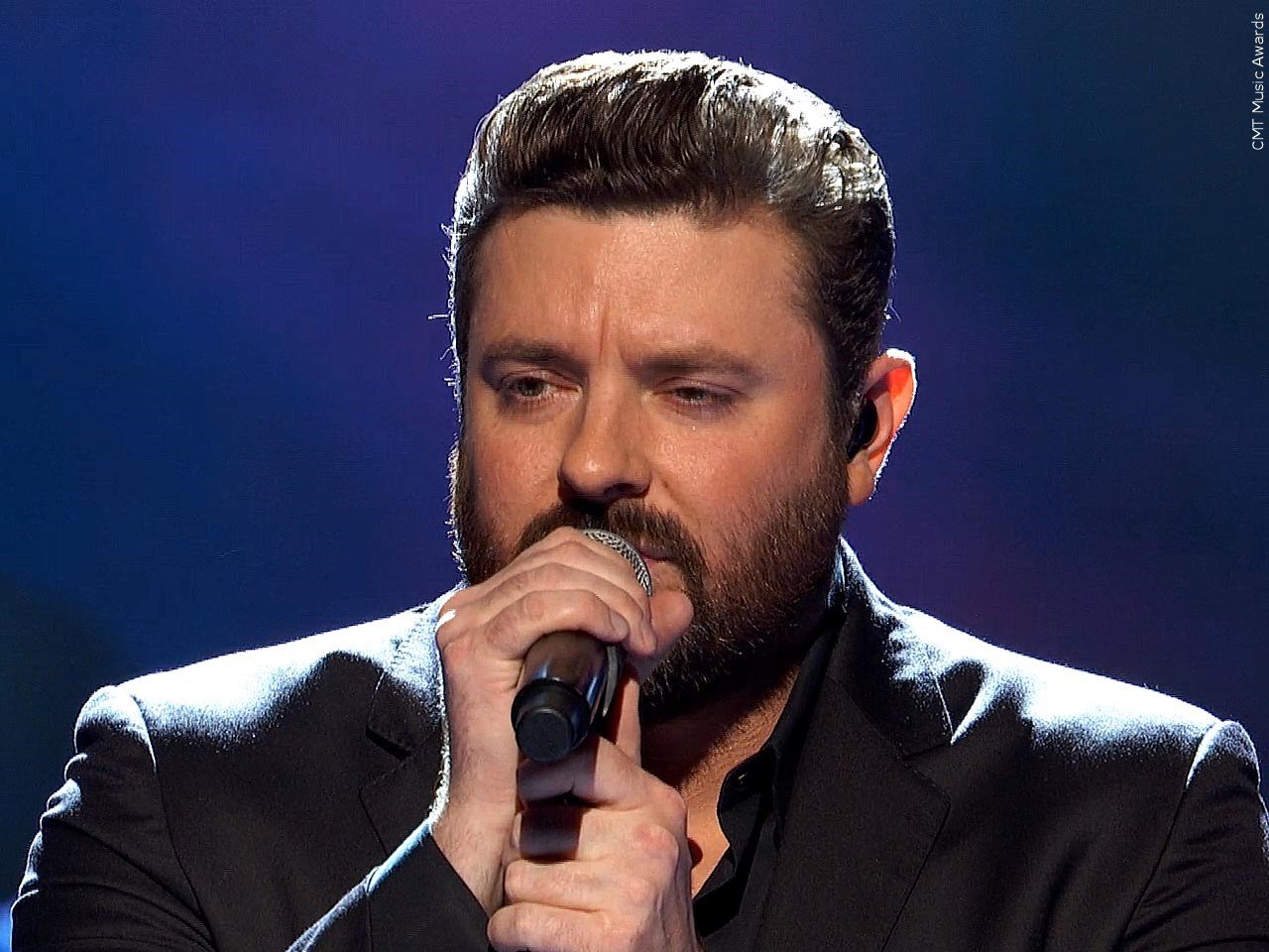 Country singer Chris Young arrested at Nashville bar, charged with ...