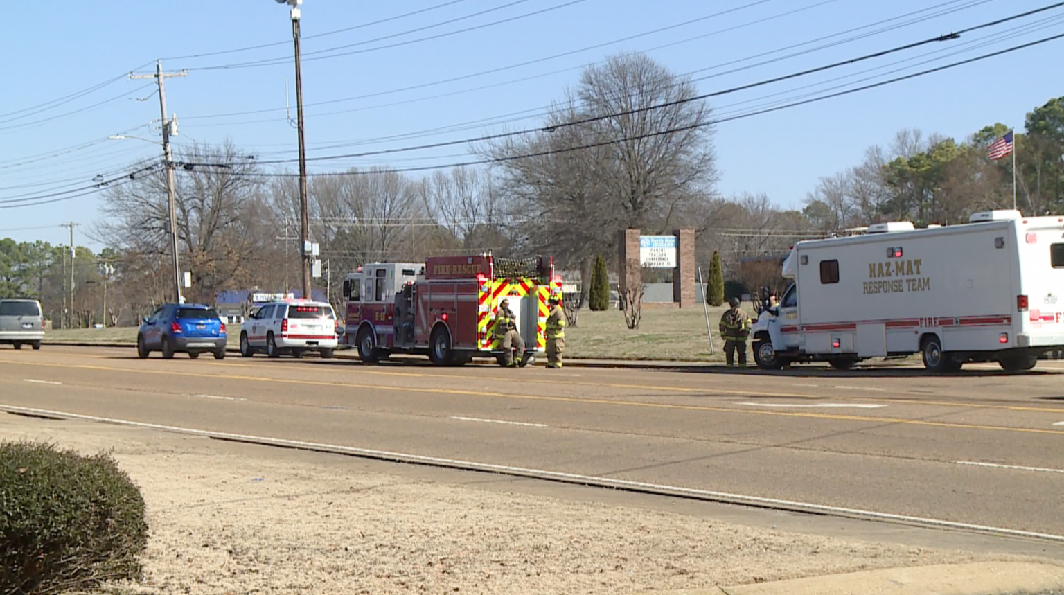 Investigation ongoing into bomb threats at North Side High School - WBBJ TV