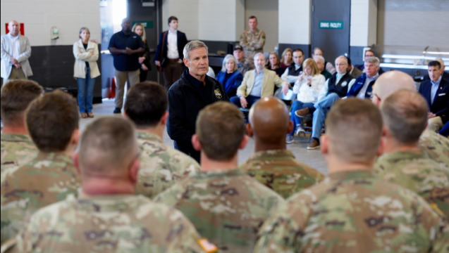 Governor Lee visits Tennessee National Guard ahead of their deployment ...