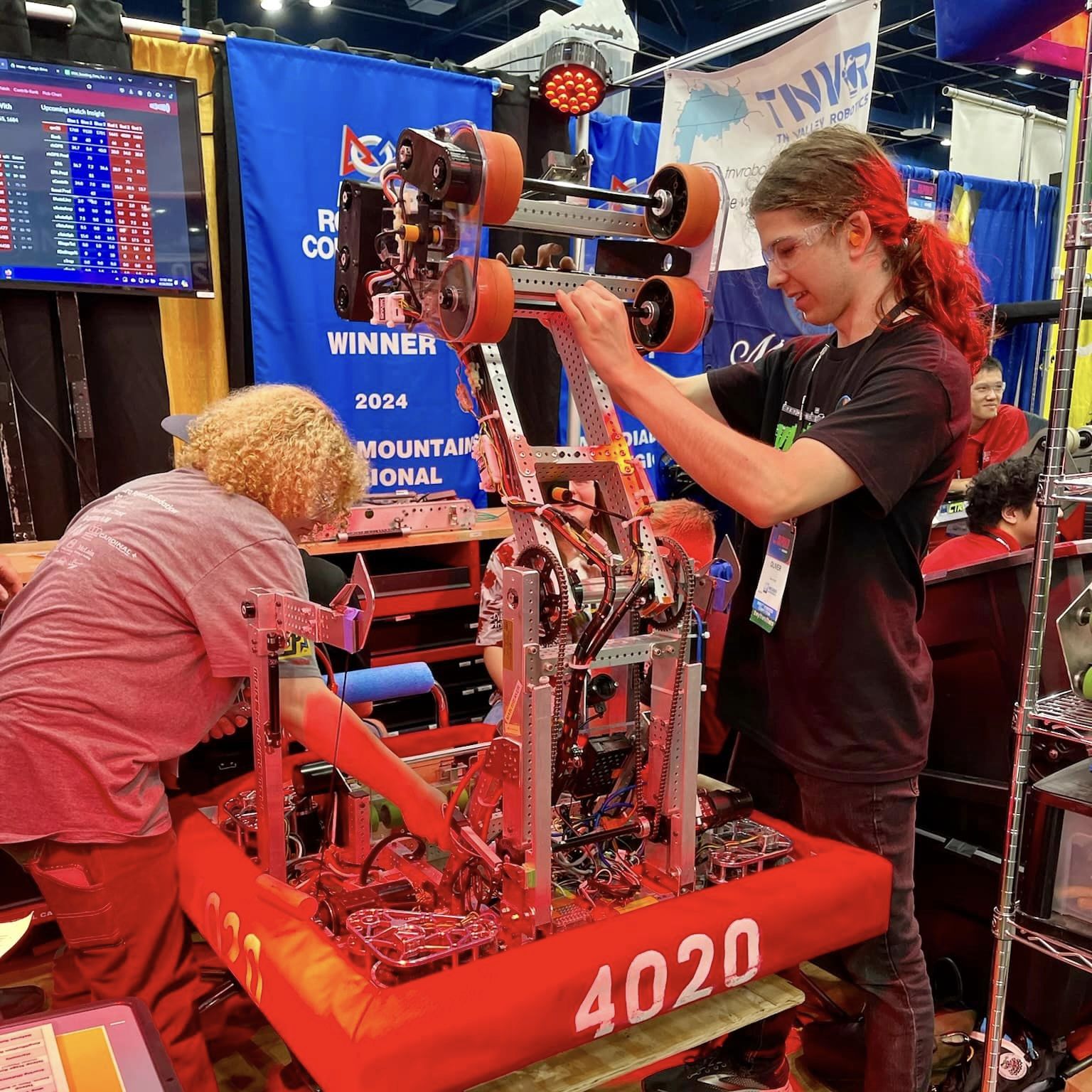 International robotics championship underway, 50,000 attendees - WBBJ TV