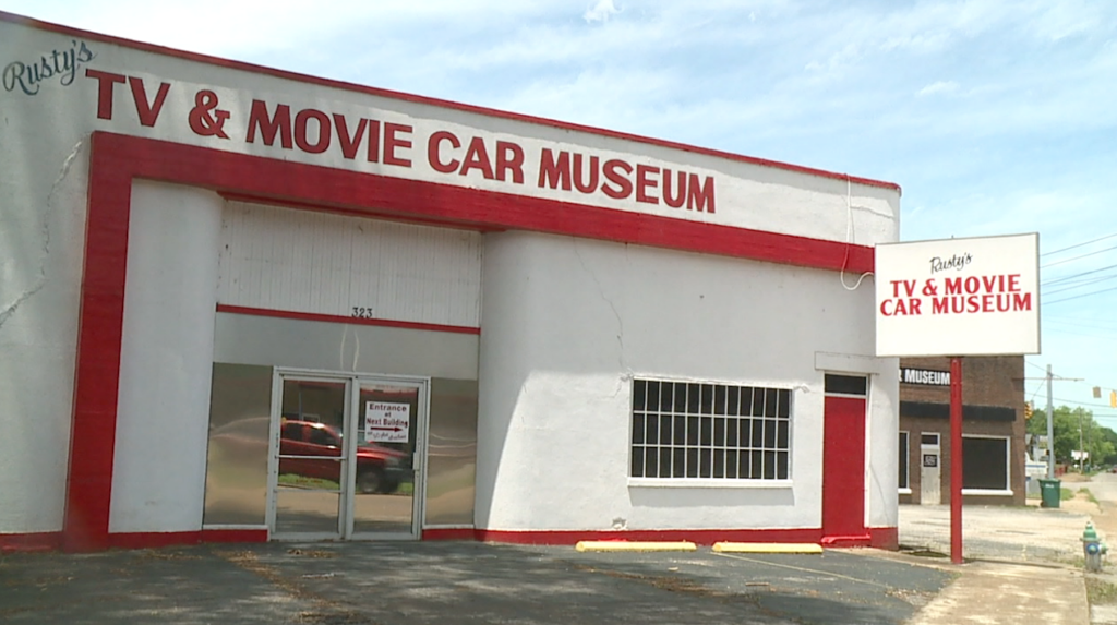 Car Museum in Jackson features vehicles from iconic films - WBBJ TV
