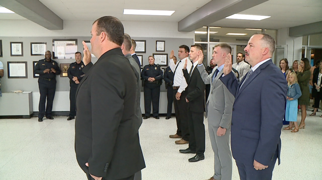 Jackson Police Department swears in new officers during ceremony - WBBJ TV