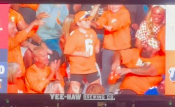 Local Vols fan goes viral after showing off his dance moves at Neyland ...