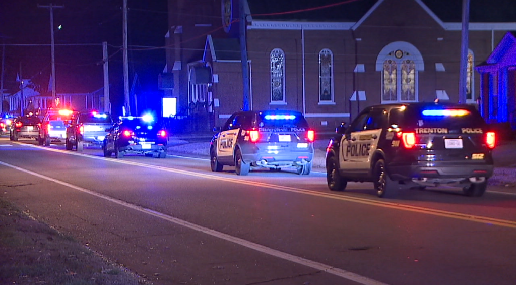 Trenton PD holds 3rd annual 'Shop with a Cop' event - WBBJ TV