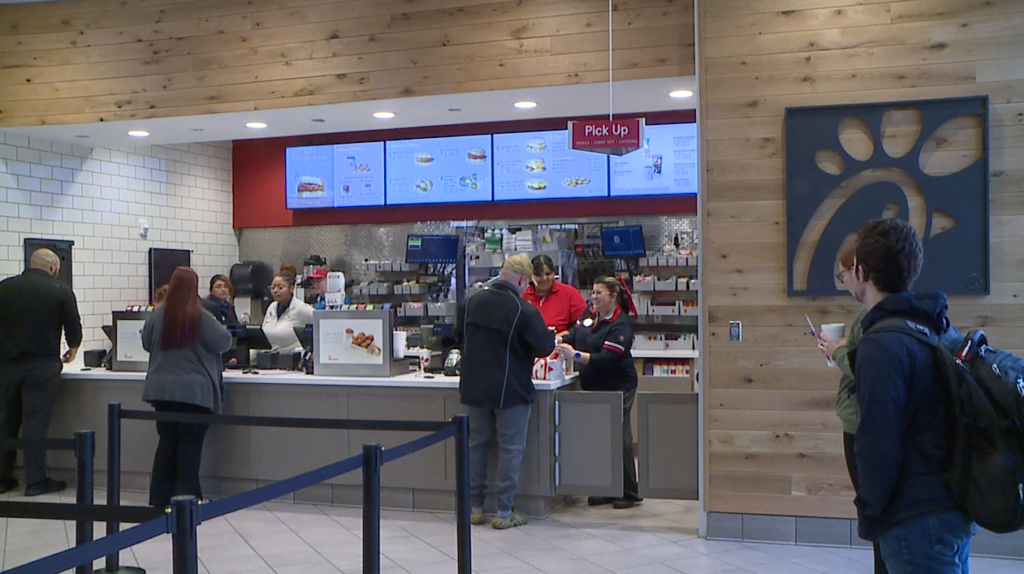 Freed-Hardeman University's new dining hall, Chick-Fil-A opens to the ...