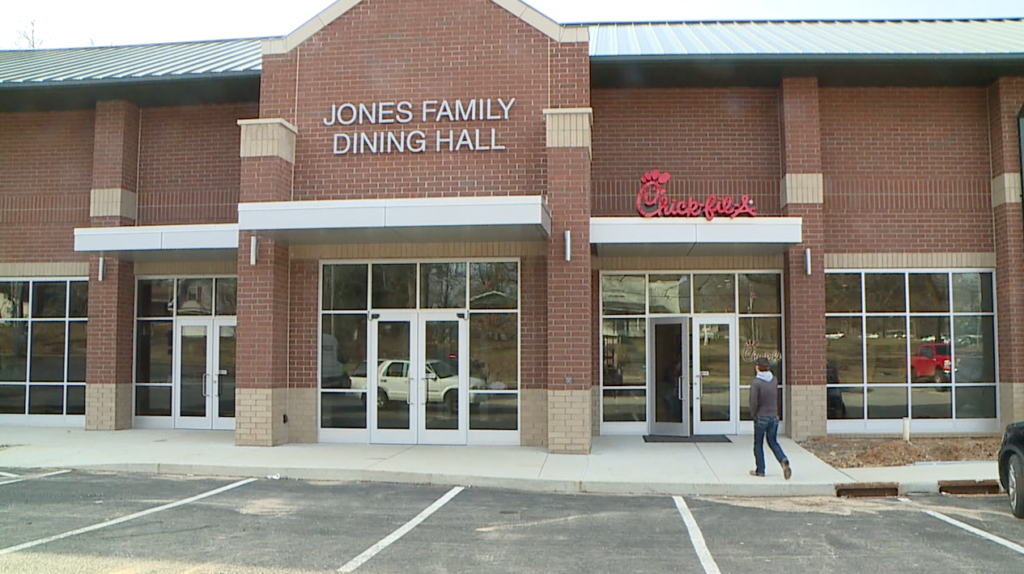 Freed-Hardeman University's new dining hall, Chick-Fil-A opens to the ...