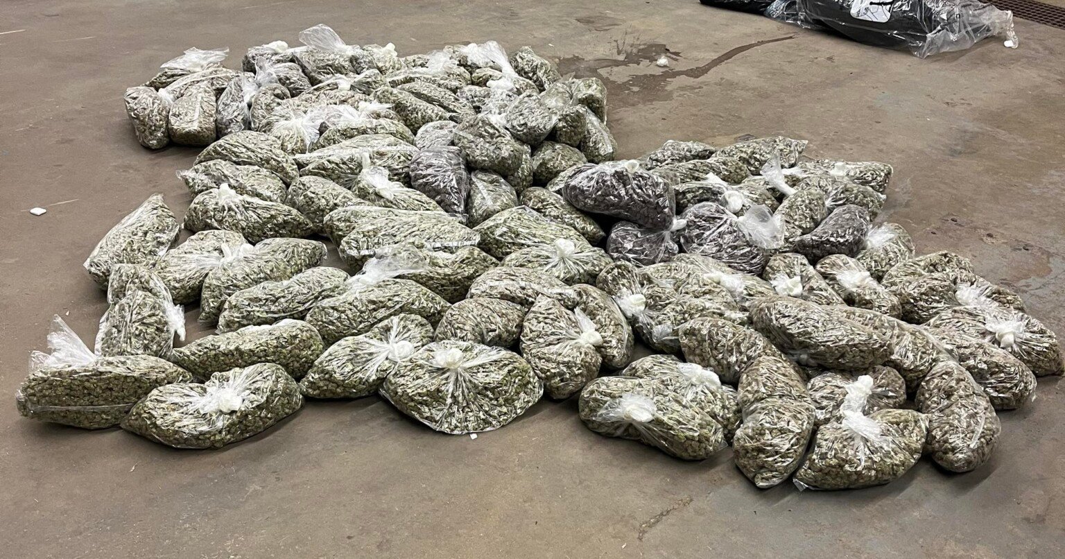 More than 100 pounds of marijuana found in I-40 traffic stop - WBBJ TV