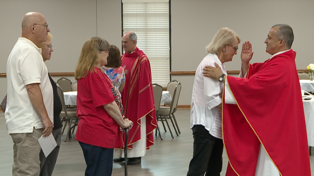 St. Mary's bids farewell to Father Graham and Father Perez - WBBJ TV