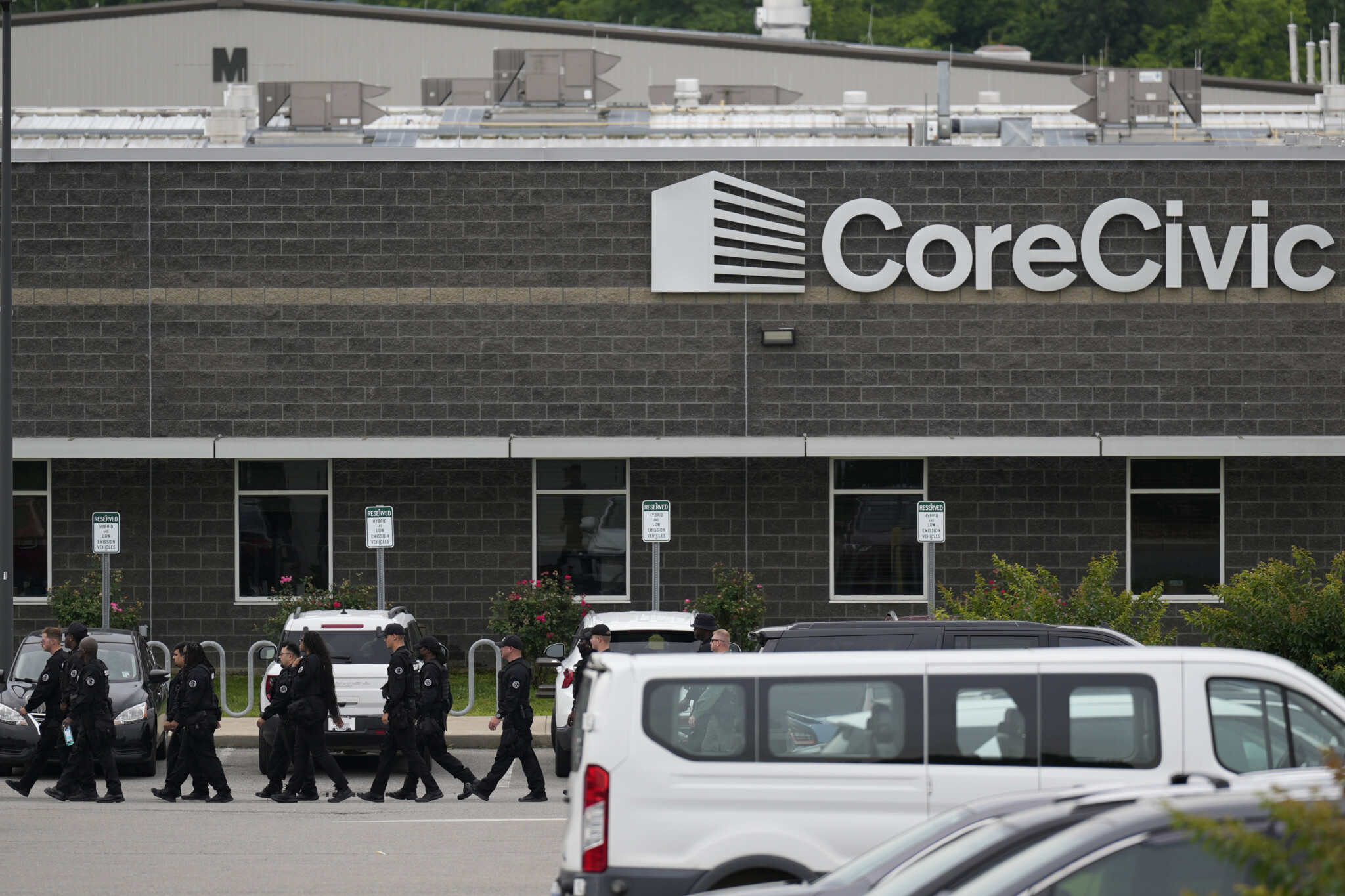 Tennessee prison riot contained after several hours; 3 inmates and 1 ...