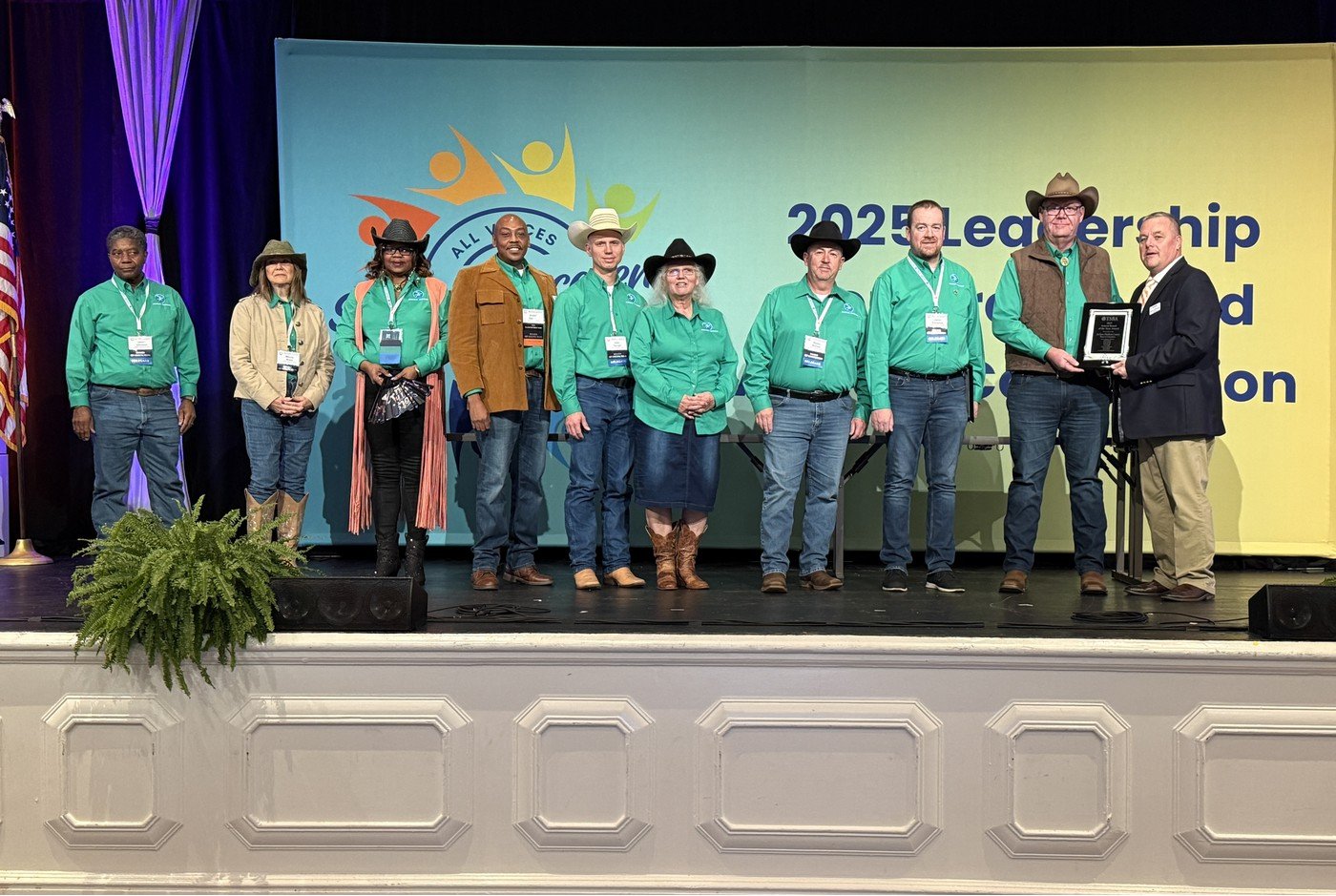 JMCSS Board named 2025 TSBA School Board of the Year - WBBJ TV