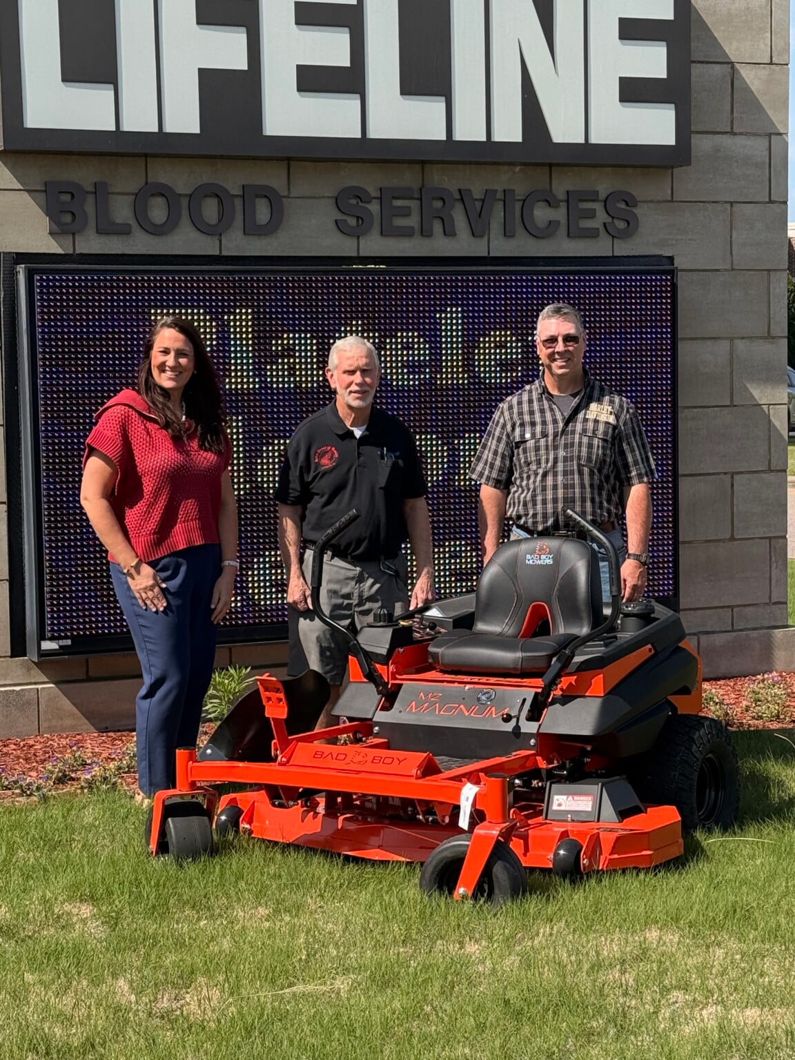 Melinda_Bob_Roger by Bad Boy Mower Apr 23 - WBBJ TV
