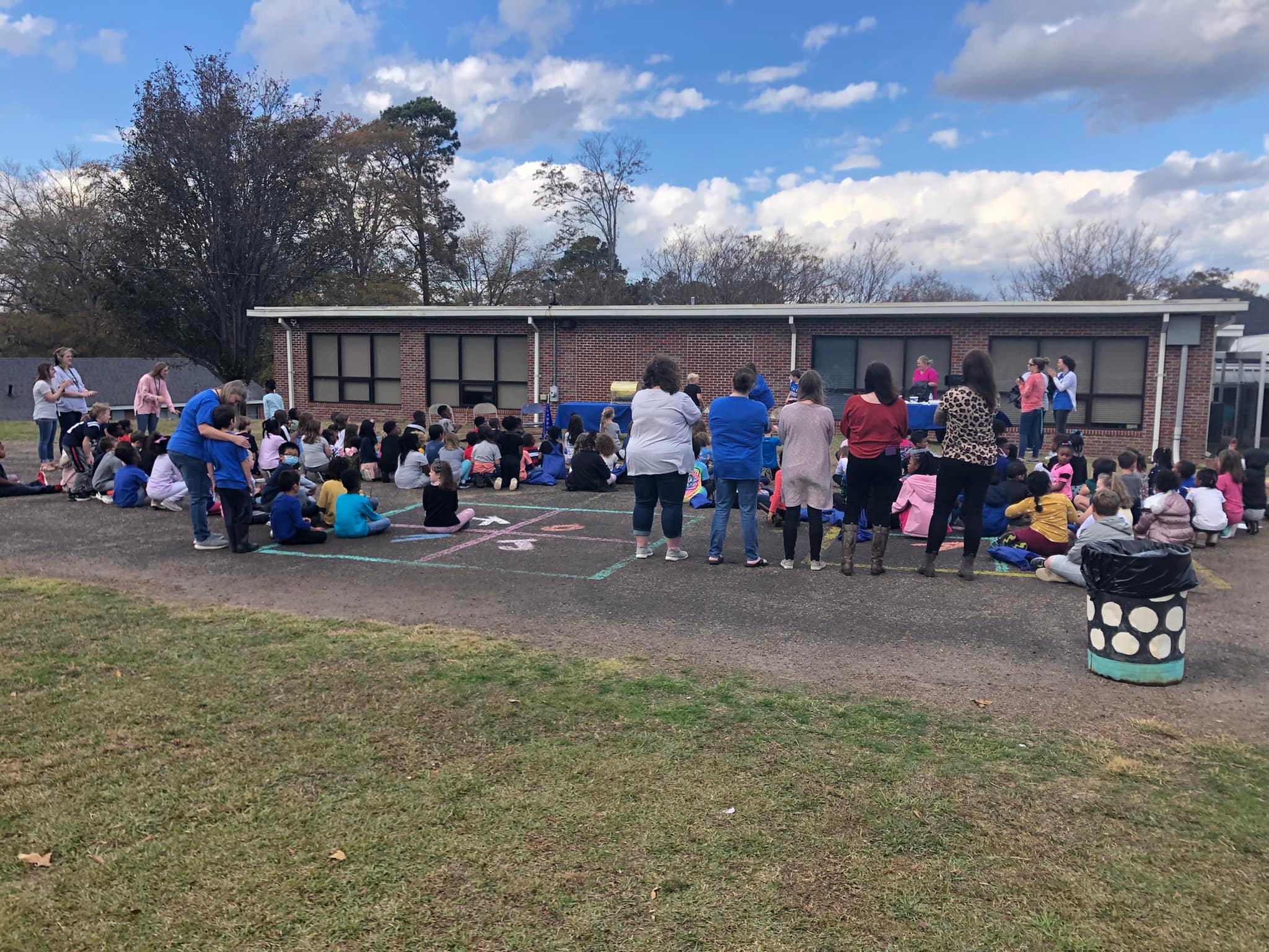 Lawhon Elementary students celebrate raffle ticket sales efforts