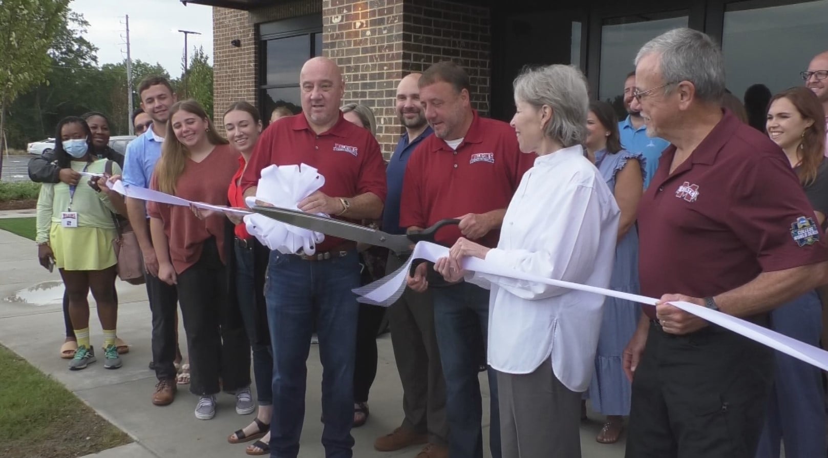 Walk-Ons Sports Bistreaux is officially open for business