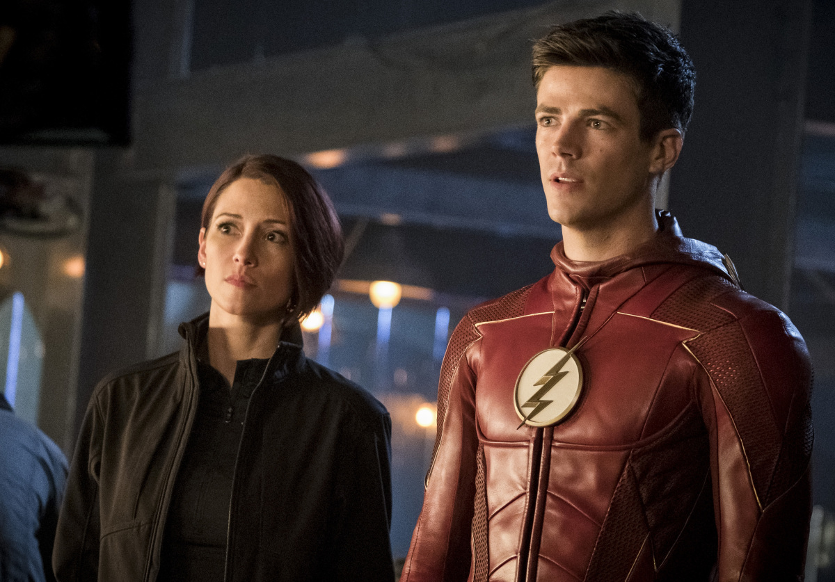 The Flash Crisis On Earth X 10 - WCCB Charlotte