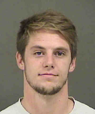 Matthew Davis Assault Govt Official Intoxicated And Disruptive ...