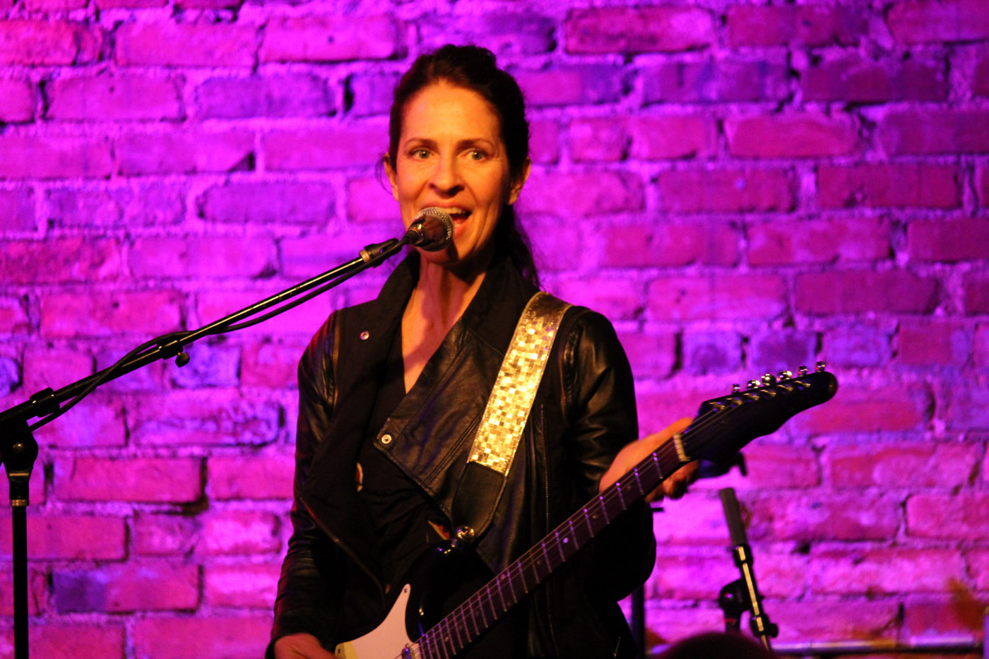 Blake Morgan And Tracy Bonham At The Evening Muse 026 - WCCB Charlotte