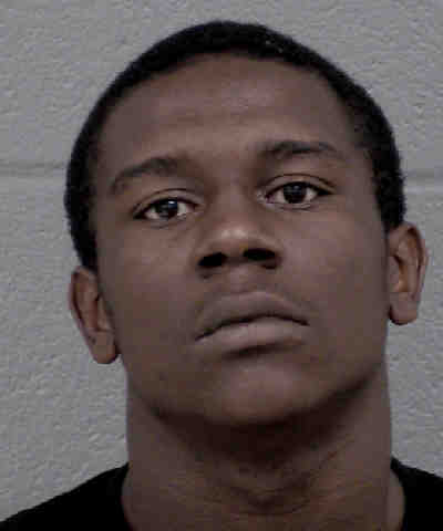 Javion Sanders Resisting Officer - WCCB Charlotte's CW