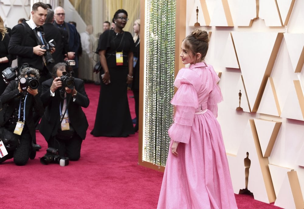 Oscars Red Carpet Julia Butler - WCCB Charlotte's CW