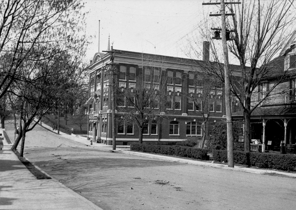 Supernatural CLT: Haunted Holiday - WCCB Charlotte