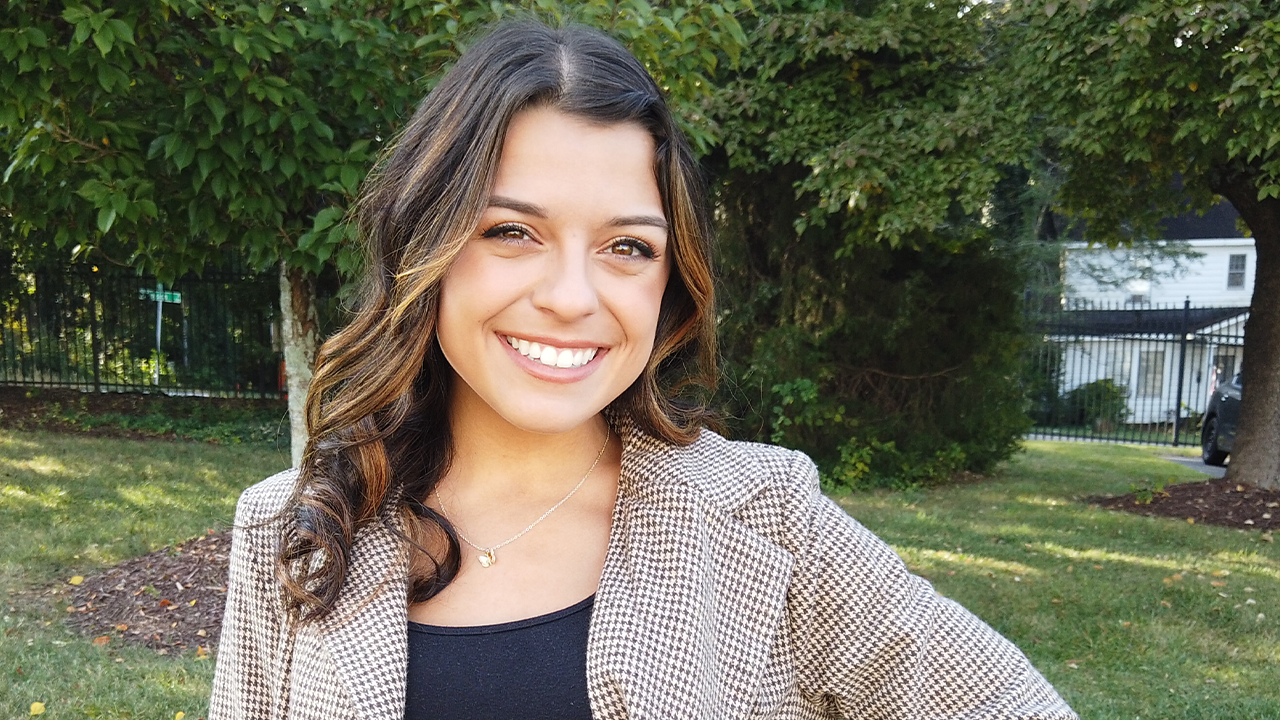 10 Random Questions with Rising’s Emma Mondo - WCCB Charlotte