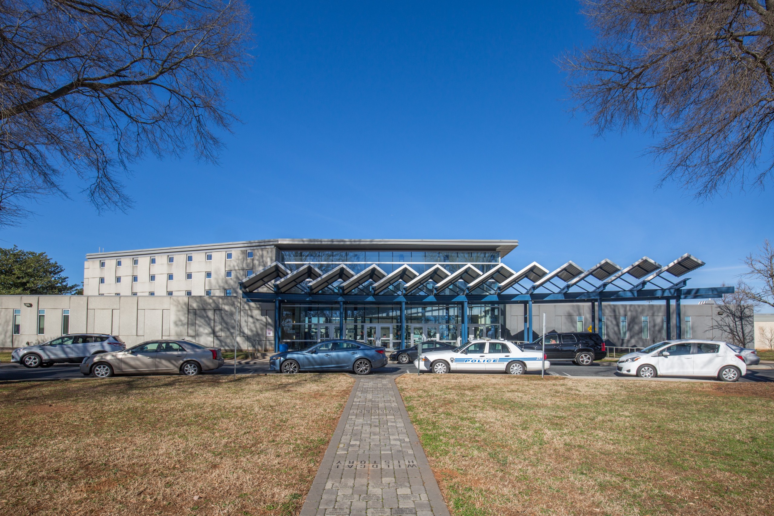 CMS: Student Brings Gun Onto Garinger High School Campus - WCCB ...